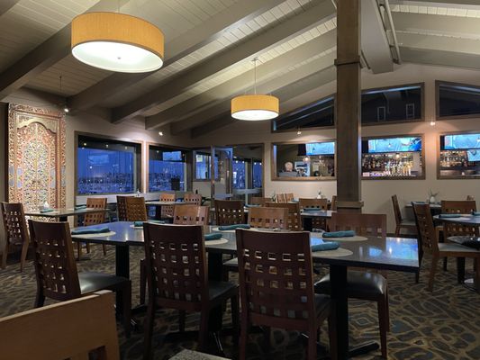 BLUE WAVE BAR & GRILL - Updated January 2026 - 308 Photos & 325 Reviews ...