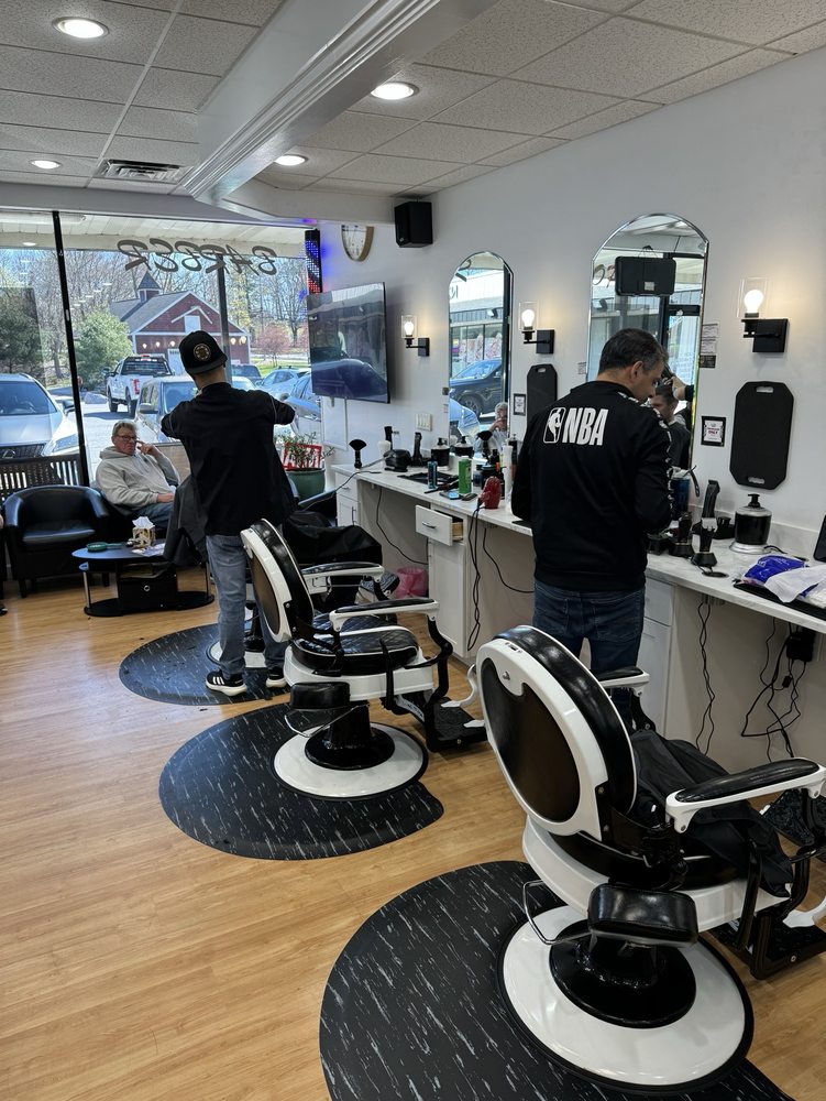 TOP LEGEND BARBER SHOP - Updated September 2024 - 923 High St, Westwood ...