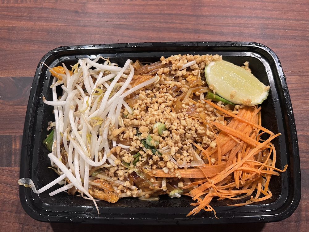 SPICY 9 THAI - Updated December 2025 - 114 Photos & 123 Reviews - 1984 ...