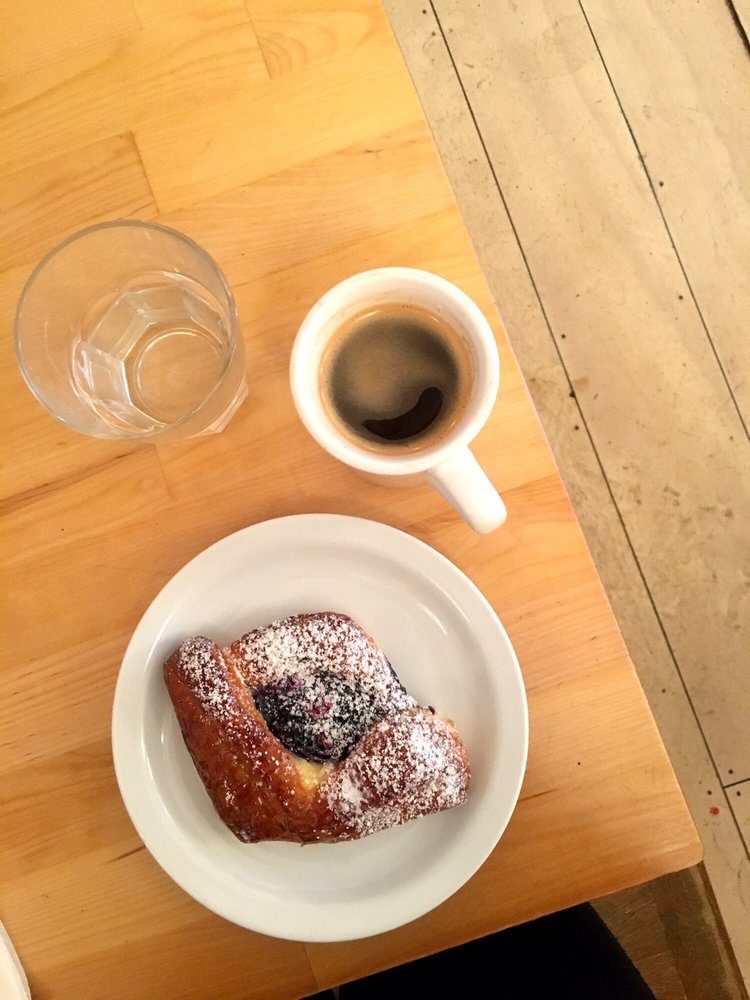 THE GOOD NEIGHBOUR - 33 Photos & 25 Reviews - 678 Bloor Street W ...