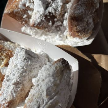 LORETTA’S AUTHENTIC PRALINES - Updated March 2025 - 793 Photos & 535 ...