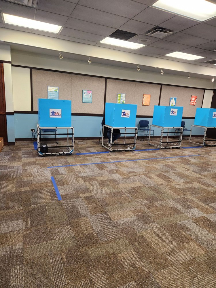 LINCOLN PARK LIBRARY - Updated November 2025 - 19 Photos & 25 Reviews ...