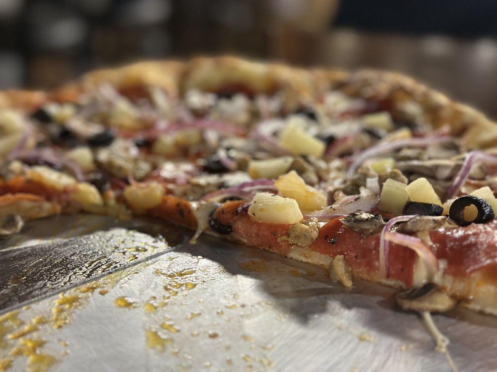 KING PIZZA - Updated May 2026 - 26 Photos & 48 Reviews - 30 S Wenatchee ...