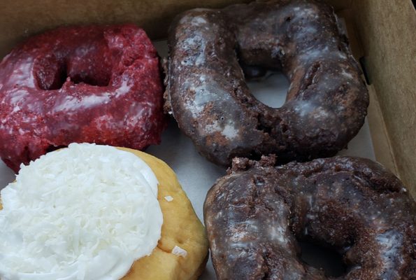 ADRIENNE & CO DONUT AND DESSERTS - Updated October 2025 - 45 Photos ...