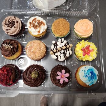 THE CAKE LADY DESSERTS & CAFE - Updated December 2025 - 218 Photos & 39 ...