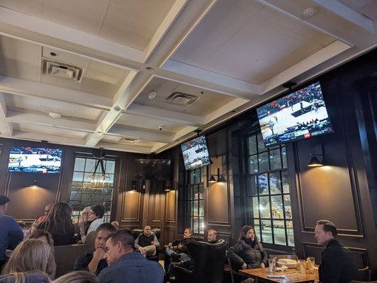 ROCHESTER CORNER BAR - Updated October 2025 - 79 Photos & 70 Reviews ...