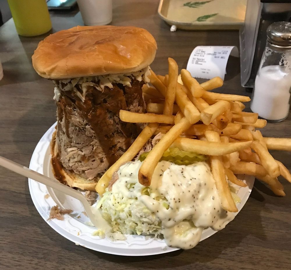 LITTLE PIGS BARBECUE OF ANDERSON - Updated May 2025 - 20 Photos & 42 ...