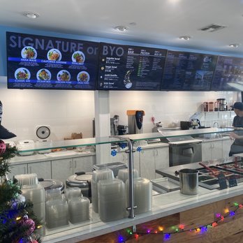 HANAYA POKE SPID - Updated July 2025 - 58 Photos & 58 Reviews - 4938 S ...