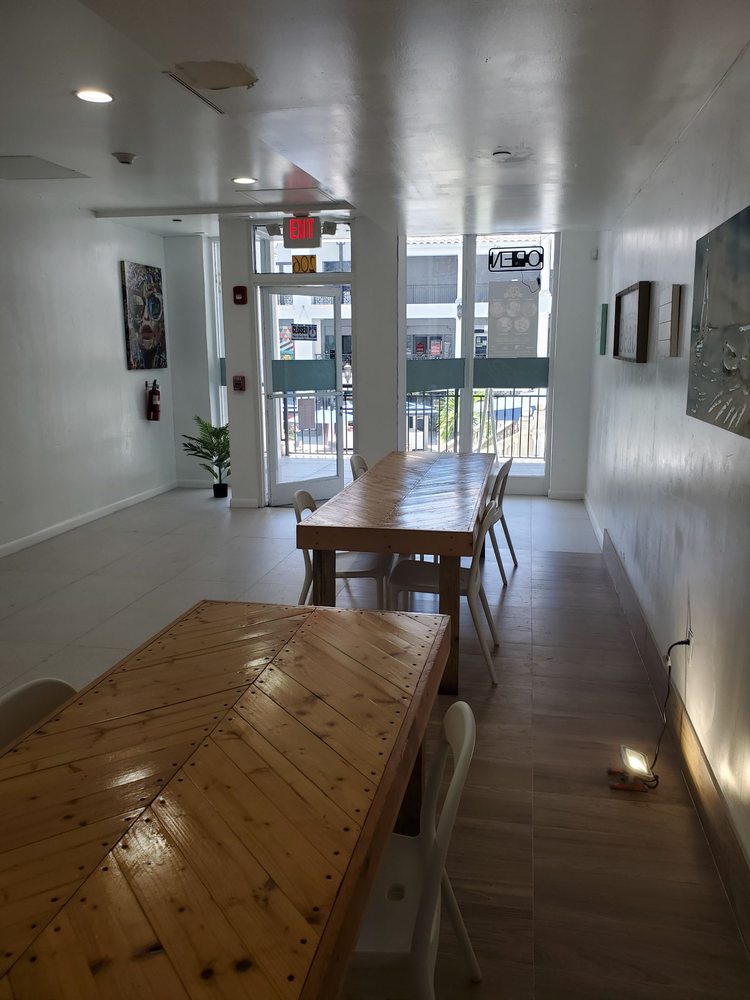 MANA POKE - Updated July 2025 - 30 Photos & 10 Reviews - 17 S Fort ...