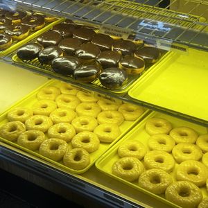 DONUT PALACE IN HERMITAGE - Updated August 2025 - 22 Photos - 3466 ...