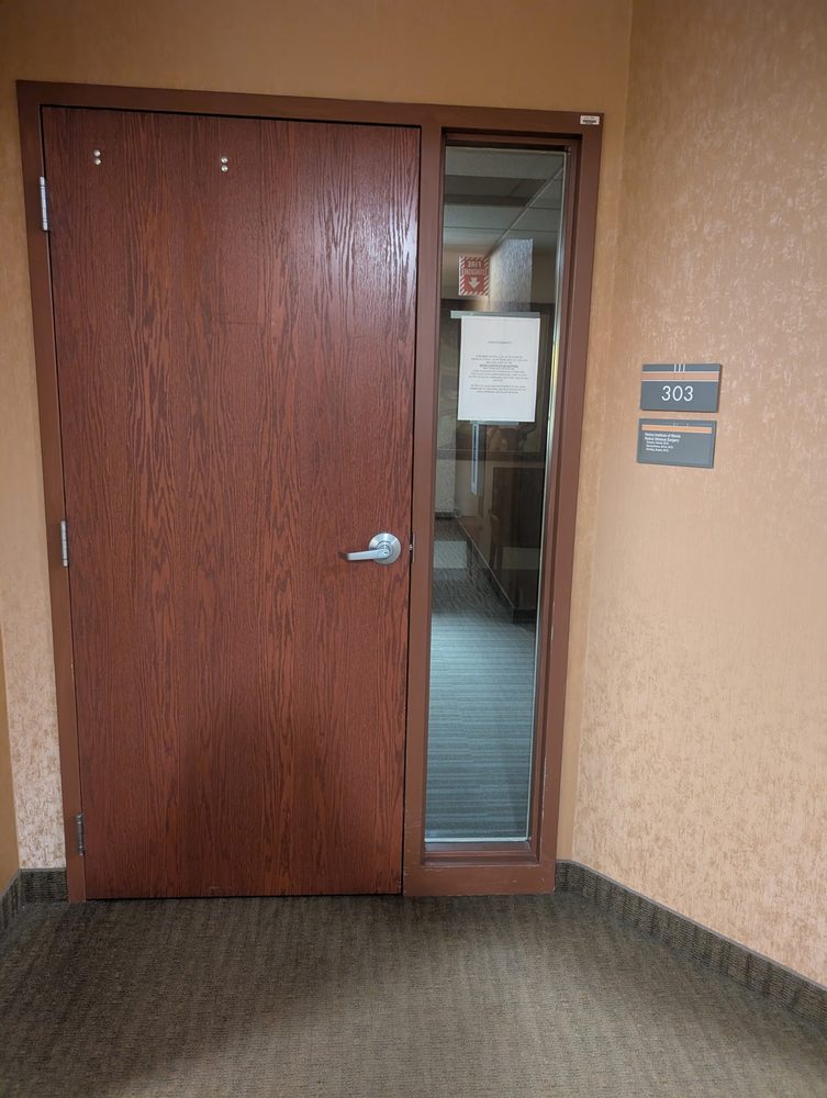 RETINA INSTITUTE OF ILLINOIS - Updated May 2026 - 130 S Main St ...