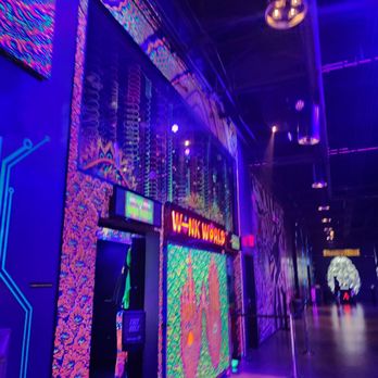 WINK WORLD - Updated December 2025 - 117 Photos & 61 Reviews - 3215 S ...