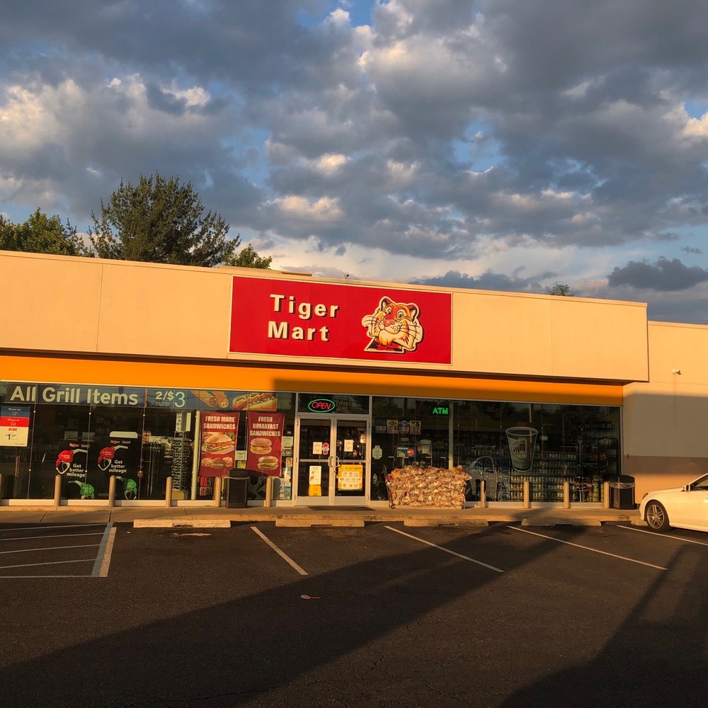 Exxon Tiger Mart Route 17