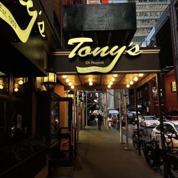 TONY’S DI NAPOLI - Updated December 2025 - 3119 Photos & 2982 Reviews ...
