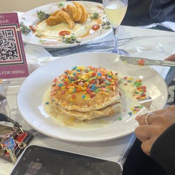 BLOSSOMS BRUNCH BAR - Updated April 2025 - 302 Photos & 137 Reviews ...