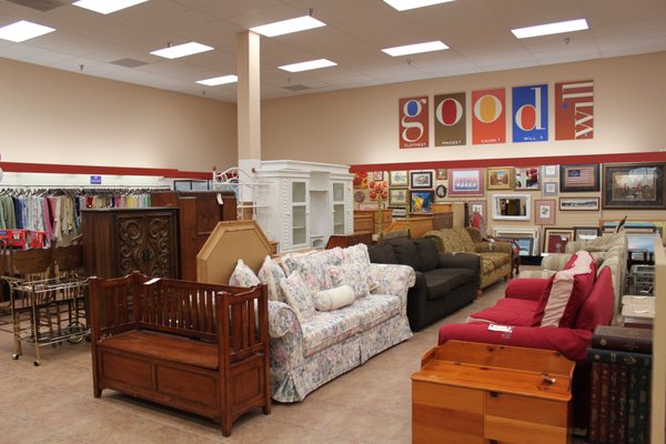 GOODWILL SOUTHERN CALIFORNIA RETAIL STORE & DONATION CENTER - Updated ...