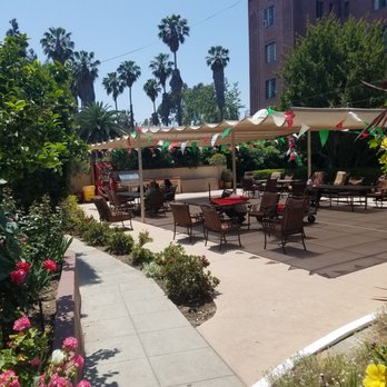 KINGSLEY MANOR - Updated December 2025 - 61 Photos & 15 Reviews - 1055 ...