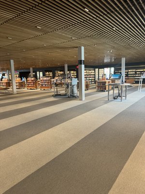 SKOKIE PUBLIC LIBRARY - Updated November 2025 - 545 Photos & 91 Reviews ...