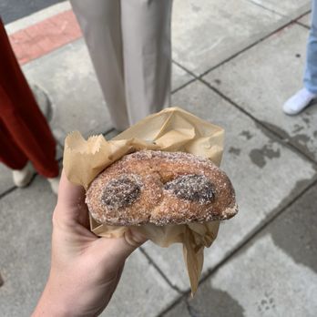 CRUST ARTISAN BAKESHOP - Updated May 2025 - 137 Photos & 148 Reviews ...