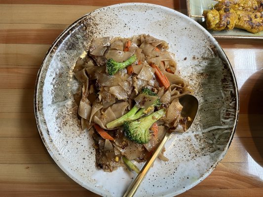 KHANOM THAI - Updated August 2025 - 28 Photos - 33 W Haley Springs Rd ...