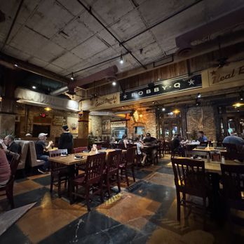 BOBBY Q - Updated December 2025 - 4052 Photos & 5279 Reviews - 8501 N ...