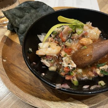 MACANDA - Updated July 2024 - 436 Photos & 168 Reviews - 294 Grove Ln E ...