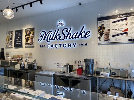 THE MILKSHAKE FACTORY - Updated May 2024 - 41 Photos & 29 Reviews ...