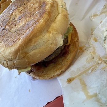 VILLAGE DRIVE-IN - Updated July 2025 - 168 Photos & 383 Reviews - 3810 ...