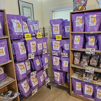 ATEBARA CHIPS - Updated December 2025 - 30 Photos - 717 Manono St, Hilo ...