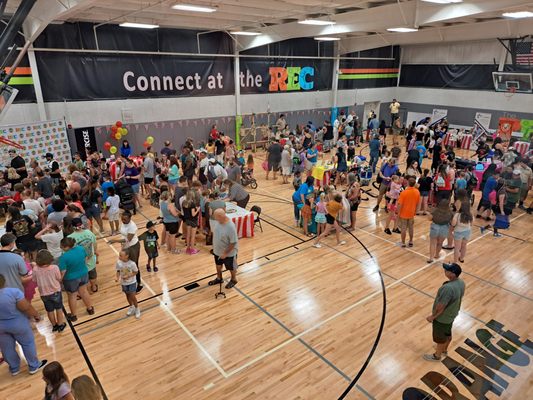 THE REC - Updated December 2025 - 24 Photos - 4655 City Center Cir ...