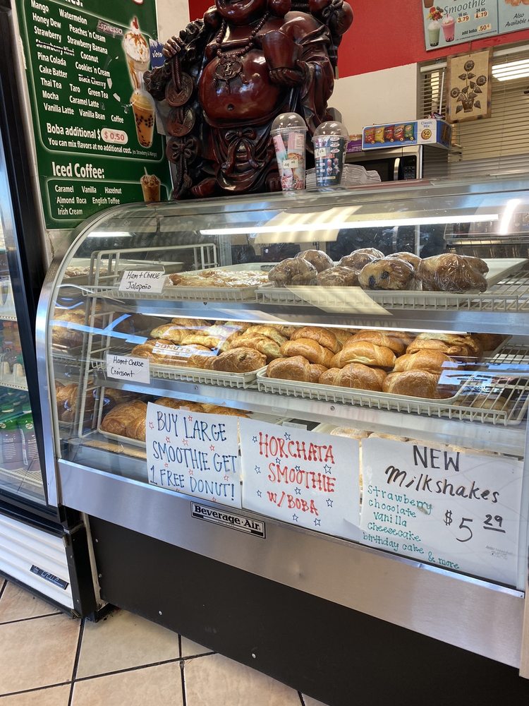 RAINBOW DONUTS - 110 Photos & 49 Reviews - 5045 W Thomas Rd, Phoenix ...