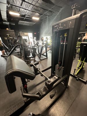 DMV IRON GYM - Updated August 2025 - 68 Photos & 47 Reviews - 5426 ...