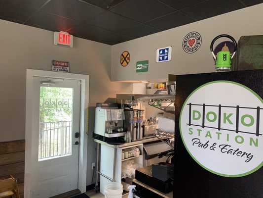 DOKO STATION PUB & EATERY - Updated May 2024 - 24 Photos & 25 Reviews ...