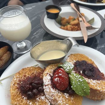 LIGHTHOUSE ROOFTOP - Updated July 2024 - 370 Photos & 123 Reviews - 45 ...