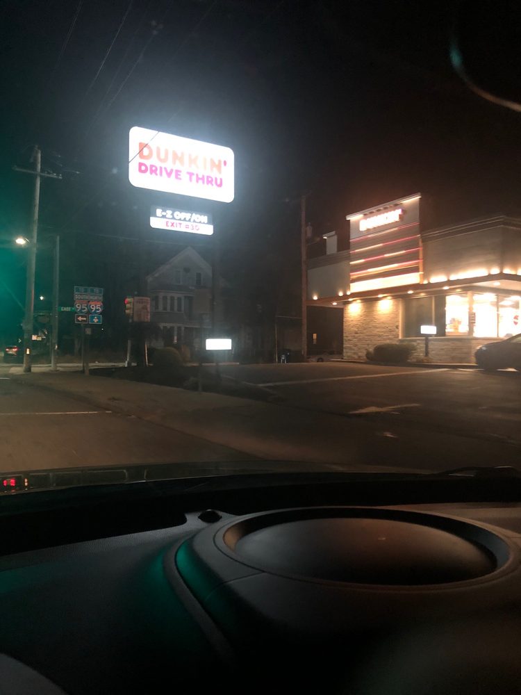 DUNKIN’ - Updated May 2025 - 15 Reviews - 109 East St, Pawtucket, Rhode ...
