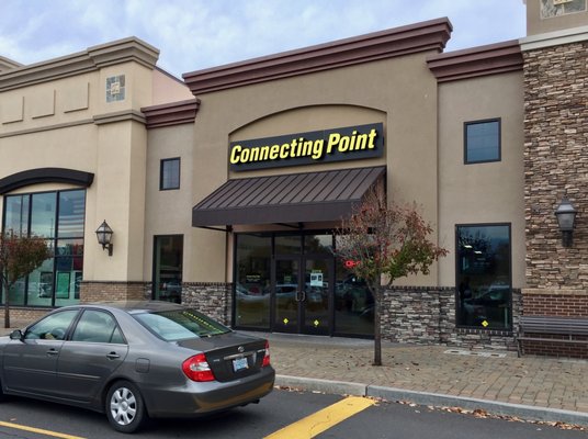 CONNECTING POINT COMPUTER CENTERS - Updated November 2024 - 21 Photos ...