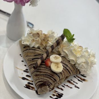 DALI CREPES - Updated July 2024 - 350 Photos & 150 Reviews - 2854 South ...