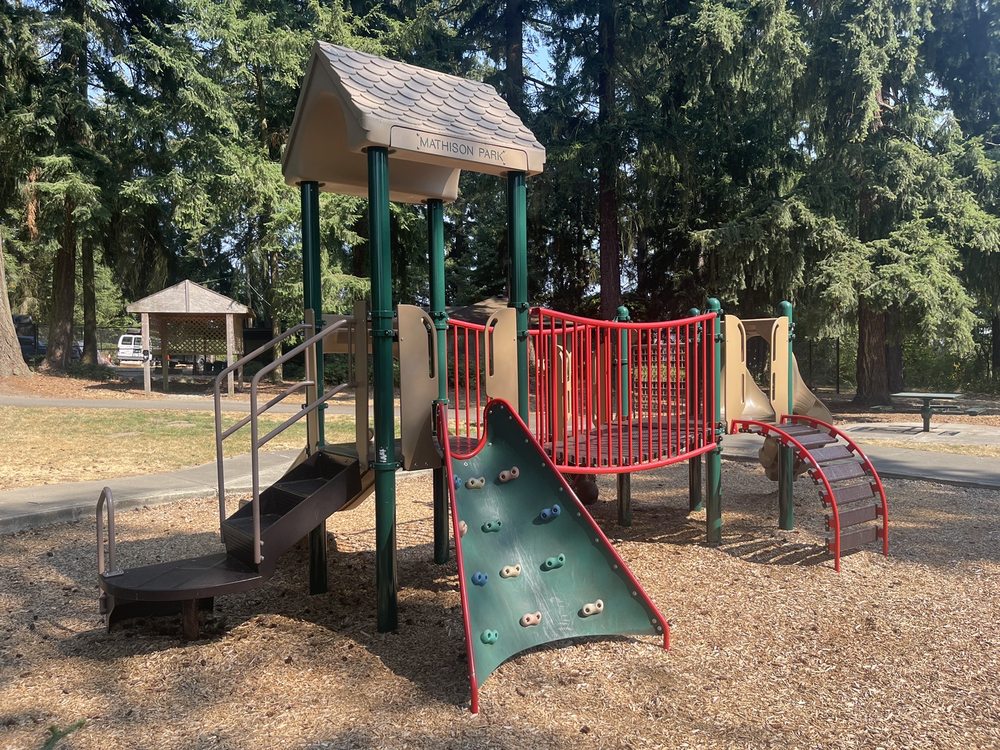 MATHISON PARK - Updated December 2025 - 560-568 S 146th St, Burien ...