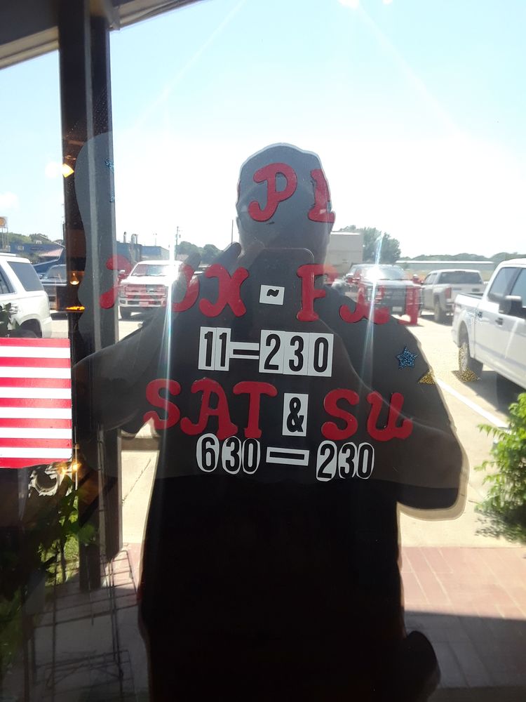 SURREY INN RESTAURANT - Updated October 2025 - 16 Reviews - 403 Hwy 21 ...