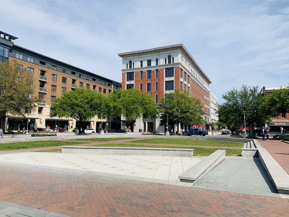 ELLIS SQUARE - Updated March 2024 - 61 Photos & 11 Reviews - Barnard ...