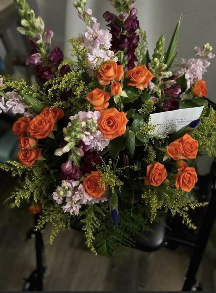 ROBINSON’S FLOWERS - Updated June 2025 - 56 Photos & 38 Reviews - 750 N ...