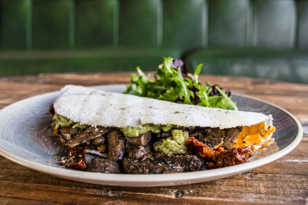 ZENITH - 73 Photos & 20 Reviews - Breakfast & Brunch - Calle de ...