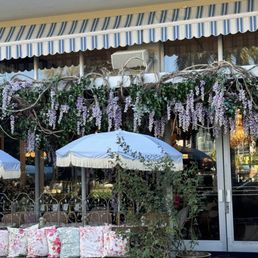 LITTLE HEN - Updated December 2025 - 2911 Photos & 1144 Reviews - 3451 ...