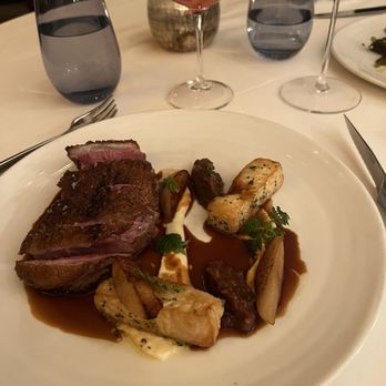 SPAGO BEVERLY HILLS - Updated May 2024 - 5980 Photos & 2508 Reviews ...