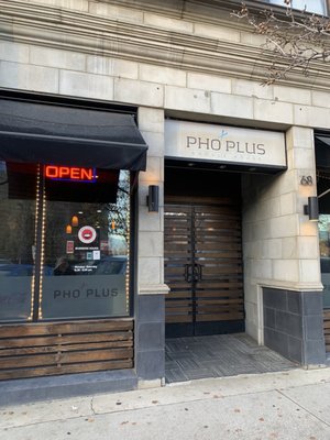 PHO PLUS - Updated September 2025 - 139 Photos & 174 Reviews - 68 W Ctr ...