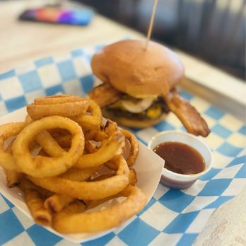 BURGER DADDY - Updated January 2025 - 18 Photos & 25 Reviews - 900 SE ...