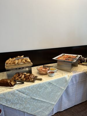 LIVE RESTAURANT - Updated October 2025 - 12 Photos - 4141 Living Arts ...