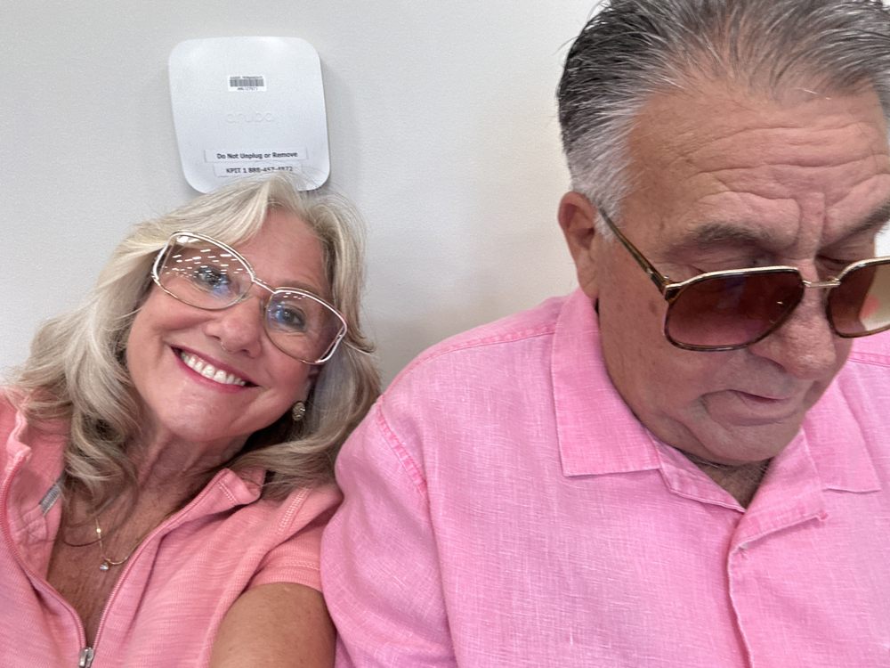 CHRISTOPHER A STENGER, MD - Updated October 2025 - 10 Photos - 400 ...