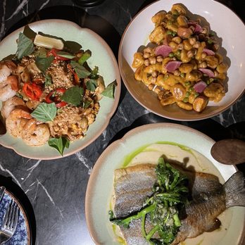 AKAR - Updated January 2026 - 764 Photos & 250 Reviews - 7641 Wydown ...