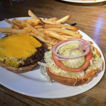 RUSTY BUCKET RESTAURANT & TAVERN - Updated October 2025 - 249 Photos ...